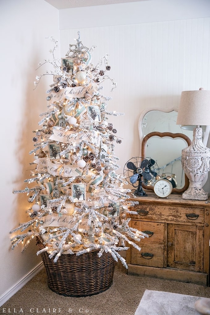 Free Printable Merry Christmas Tree Banner - Ella Claire & Co.