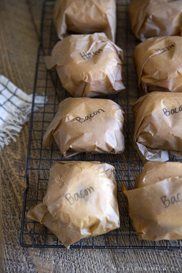 Freezer Breakfast Bagel Sandwiches - Ella Claire & Co.