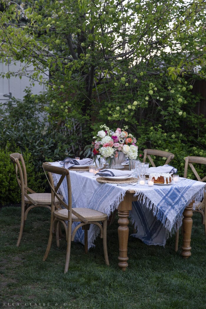 Spring Entertaining- Outdoor Table Setting - Ella Claire & Co.